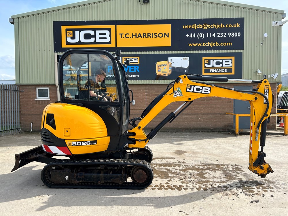2021 JCB 8026 CTS (1034508) | P&E
