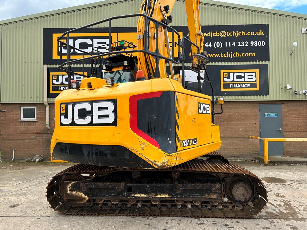 2019 JCB 131X LC (1054376) | P&E
