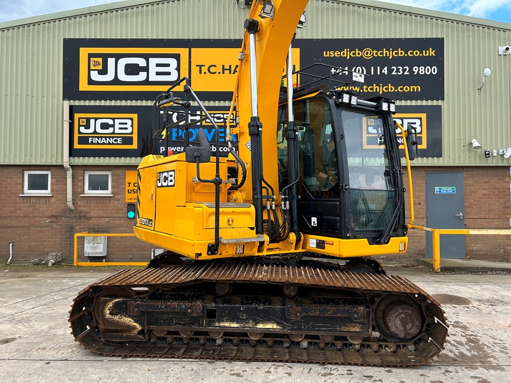 2019 JCB 131X LC (1054376) | P&E