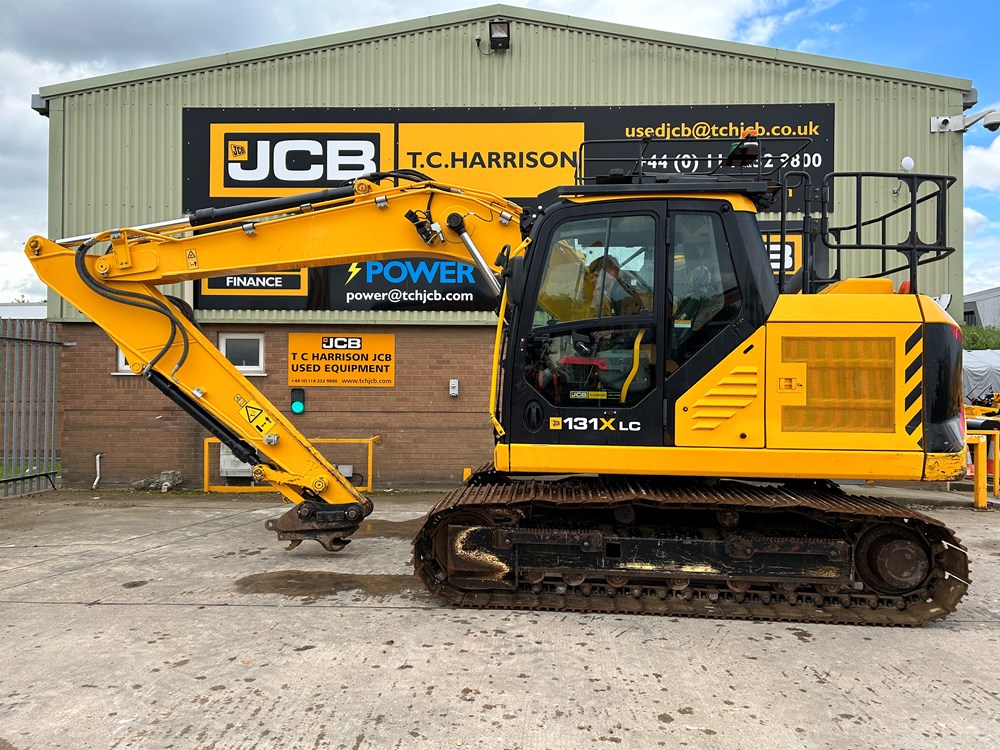 2019 JCB 131X LC (1054376) | P&E