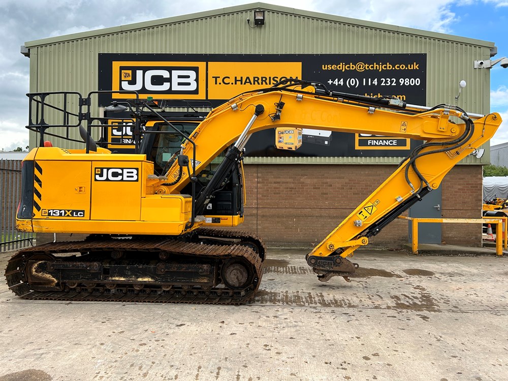 2019 JCB 131X LC (1054376) | P&E