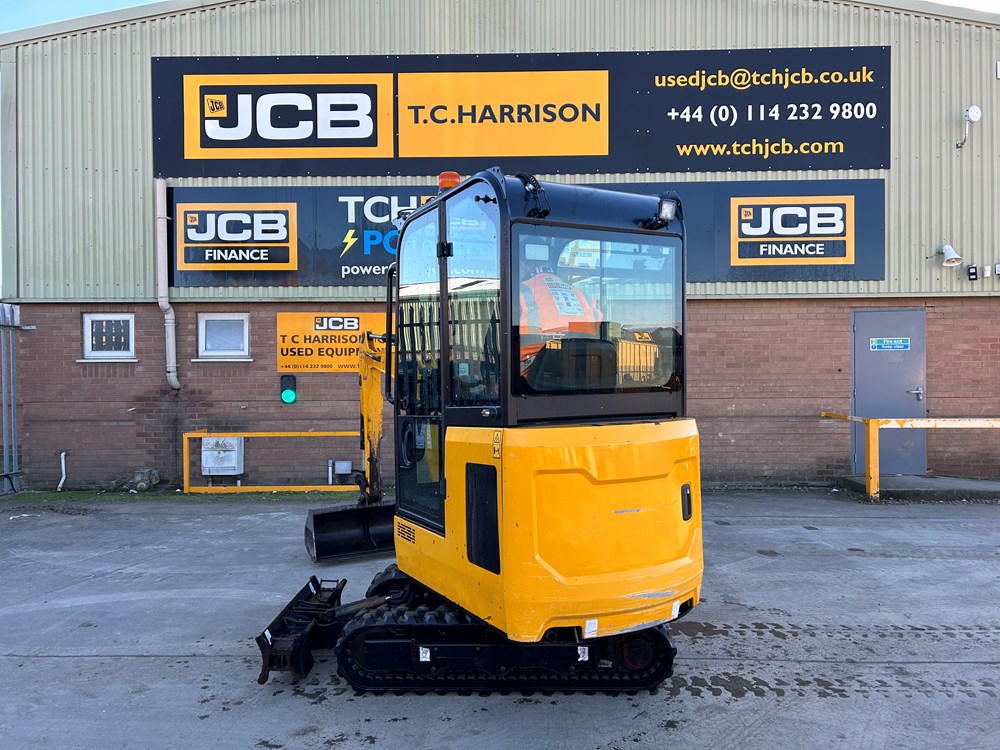 2022 JCB 16C-1 (1210113) | P&E
